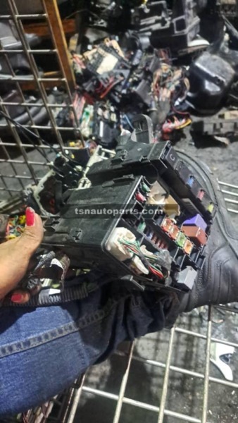 TOYOTA VIOS NCP93 FUSE BOX WAYA – TSN Auto Spare Parts Sdn. Bhd.